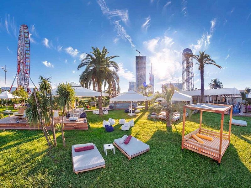 חבילות נופש בבטומי, Radisson Blu Batumi, אשת טורס
